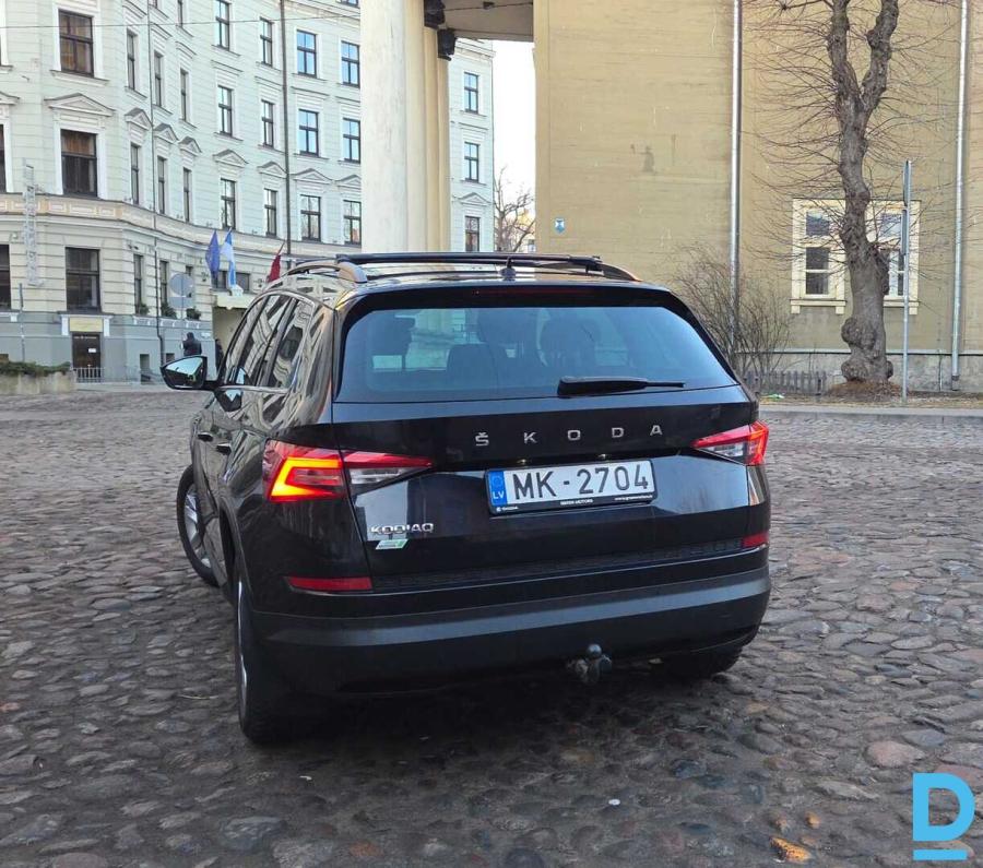 Black Skoda Kodiaq 2020 in Riga, with an engine capacity of 1.50 L and mileage of 147 thousand km for 18900 €, photo 9 on AUTOMOTO.COM.LV