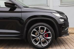 Melns Skoda Kodiaq 2020 Ventspils, ar dzinēja tilpumu 2.00 L un nobraukumu 201 tūkst. km par 24400 €, foto 10 vietnē AUTOMOTO.COM.LV