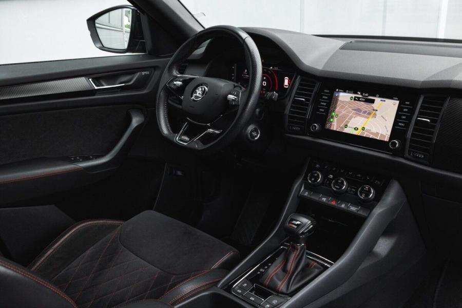 Melns Skoda Kodiaq 2020 Ventspils, ar dzinēja tilpumu 2.00 L un nobraukumu 201 tūkst. km par 24400 €, foto 16 vietnē AUTOMOTO.COM.LV