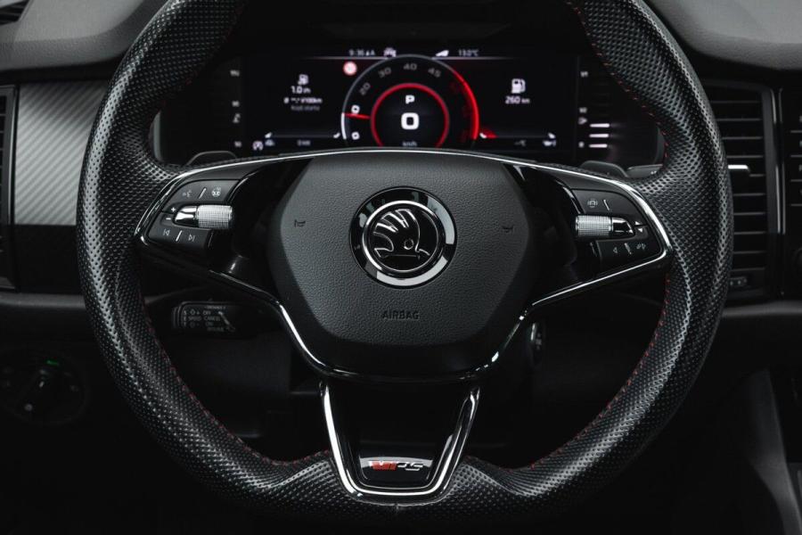 Melns Skoda Kodiaq 2020 Ventspils, ar dzinēja tilpumu 2.00 L un nobraukumu 201 tūkst. km par 24400 €, foto 19 vietnē AUTOMOTO.COM.LV
