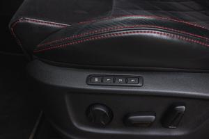 Melns Skoda Kodiaq 2020 Ventspils, ar dzinēja tilpumu 2.00 L un nobraukumu 201 tūkst. km par 24400 €, foto 30 vietnē AUTOMOTO.COM.LV