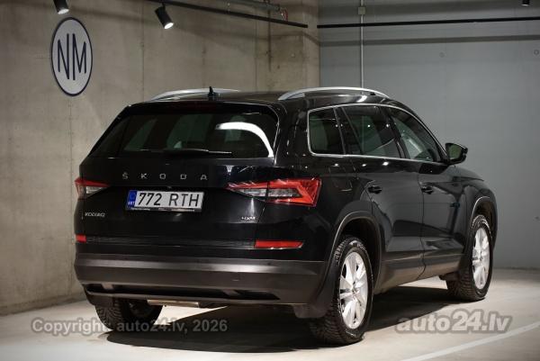 Melns Skoda Kodiaq 2020 Tallina, ar dzinēja tilpumu 2.00 L un nobraukumu 114 tūkst. km par 25990 €, foto 4 vietnē AUTOMOTO.COM.LV