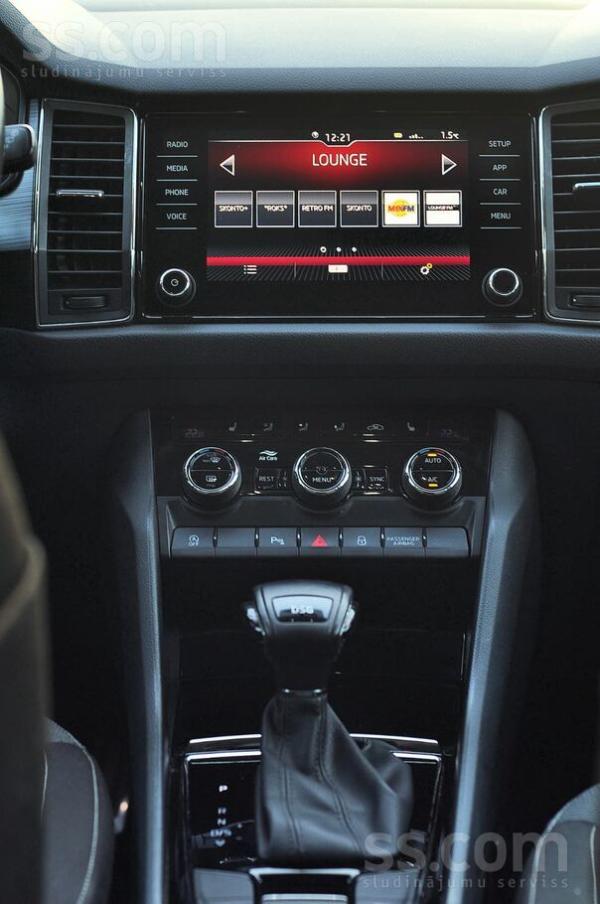 Melns Skoda Kodiaq 2020 Rīga, ar dzinēja tilpumu 1.50 L un nobraukumu 146 tūkst. km par 17900 €, foto 7 vietnē AUTOMOTO.COM.LV