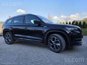 Black Skoda Kodiaq 2020 in Riga, with an engine capacity of 1.50 L and mileage of 69 thousand km for 25900 €, photo 6 on AUTOMOTO.COM.LV