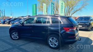 Melns Skoda Kodiaq 2020 Rīga, ar dzinēja tilpumu 1.50 L un nobraukumu 146 tūkst. km par 18000 €, foto 4 vietnē AUTOMOTO.COM.LV