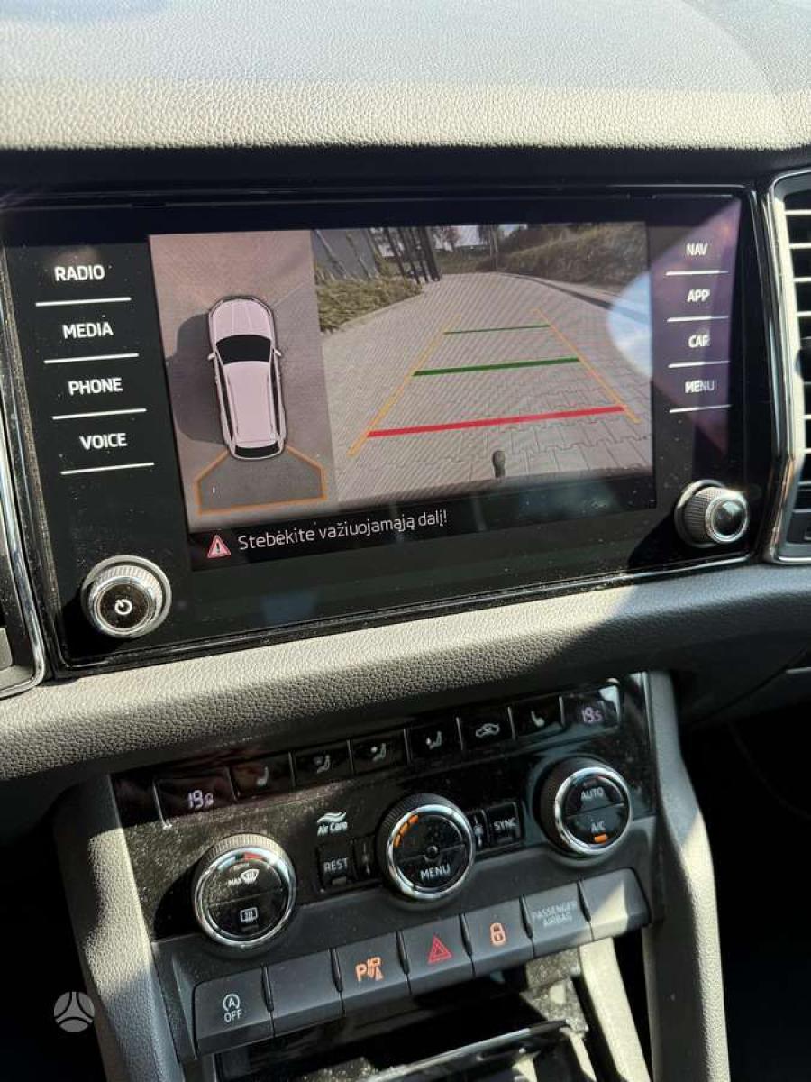 Black Skoda Kodiaq 2020 in Vilnius, with an engine capacity of 2.00 L and mileage of 290 thousand km for 16200 €, photo 17 on AUTOMOTO.COM.LV