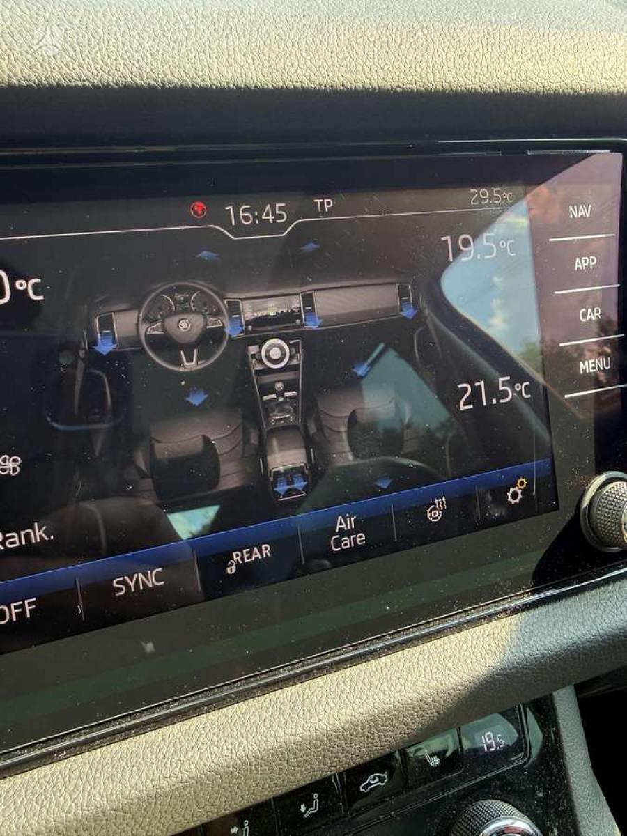 Black Skoda Kodiaq 2020 in Vilnius, with an engine capacity of 2.00 L and mileage of 290 thousand km for 16200 €, photo 18 on AUTOMOTO.COM.LV