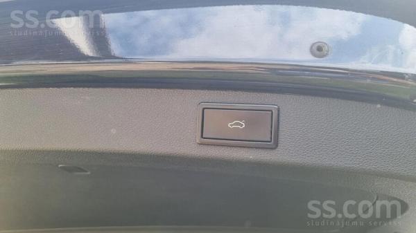 Black Skoda Kodiaq 2020 in Riga, with an engine capacity of 2.00 L and mileage of 138 thousand km for 23500 €, photo 10 on AUTOMOTO.COM.LV
