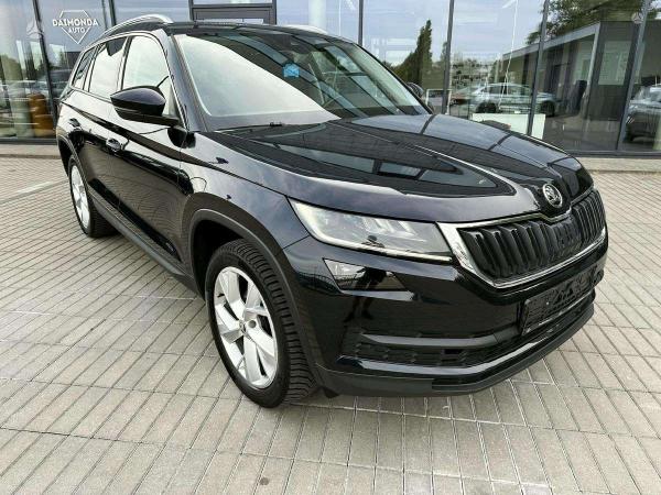 Skoda Kodiaq 2020 in Kaunas on AUTOMOTO.COM.LV Black Skoda Kodiaq 2020 in Kaunas, with an engine capacity of 1.50 L and mileage of 208 thousand km for 17500 €, photo 4 on AUTOMOTO.COM.LV