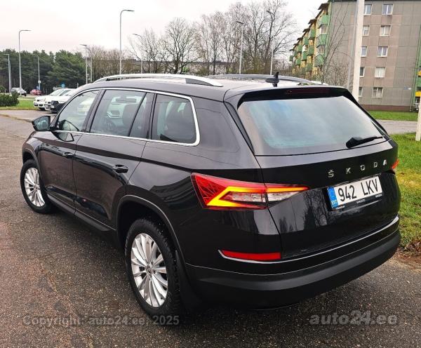 Melns Skoda Kodiaq 2021 Tallina, ar dzinēja tilpumu 2.00 L un nobraukumu 138 tūkst. km par 28100 €, foto 2 vietnē AUTOMOTO.COM.LV