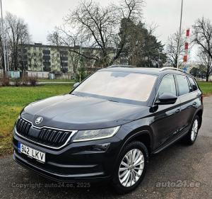 Melns Skoda Kodiaq 2021 Tallina, ar dzinēja tilpumu 2.00 L un nobraukumu 138 tūkst. km par 28100 €, foto 3 vietnē AUTOMOTO.COM.LV