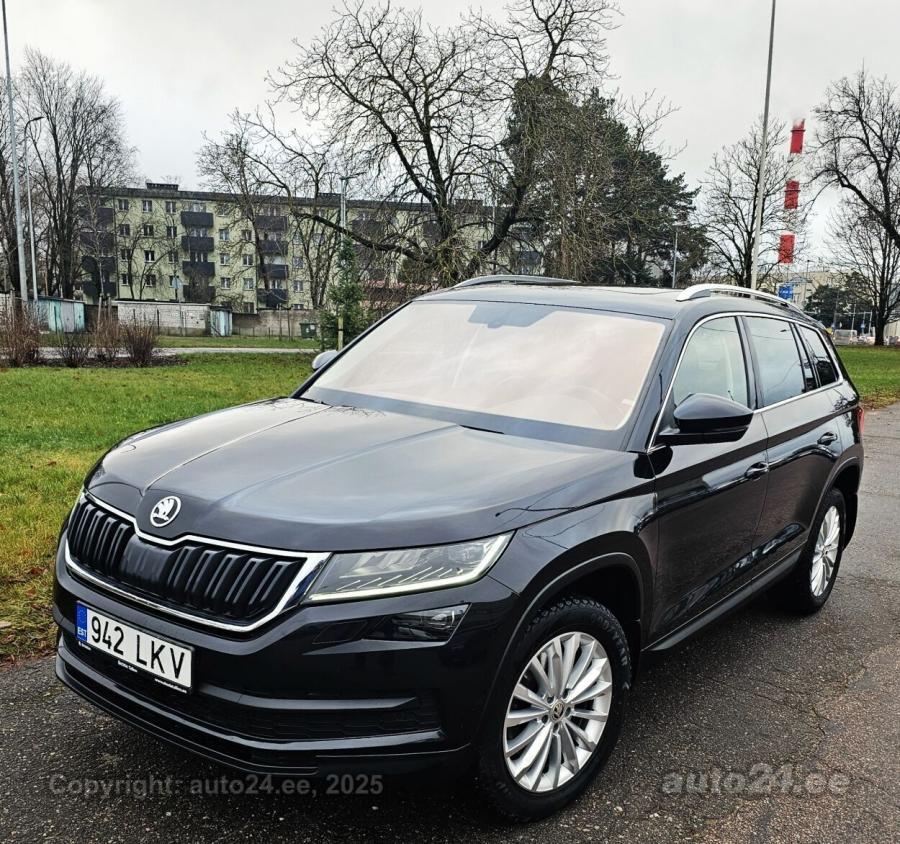 Melns Skoda Kodiaq 2021 Tallina, ar dzinēja tilpumu 2.00 L un nobraukumu 138 tūkst. km par 28100 €, foto 3 vietnē AUTOMOTO.COM.LV