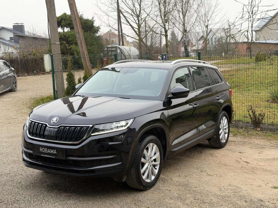 Black Skoda Kodiaq 2021 in Siauliai, with an engine capacity of 1.50 L and mileage of 194 thousand km for 19345 €, photo 7 on AUTOMOTO.COM.LV