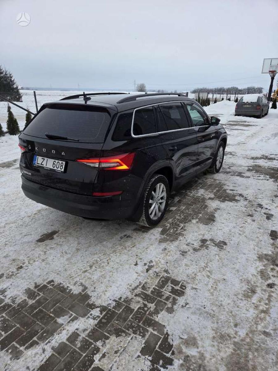 Melns Skoda Kodiaq 2021 Kauņa, ar dzinēja tilpumu 1.97 L un nobraukumu 133 tūkst. km par 22000 €, foto 4 vietnē AUTOMOTO.COM.LV