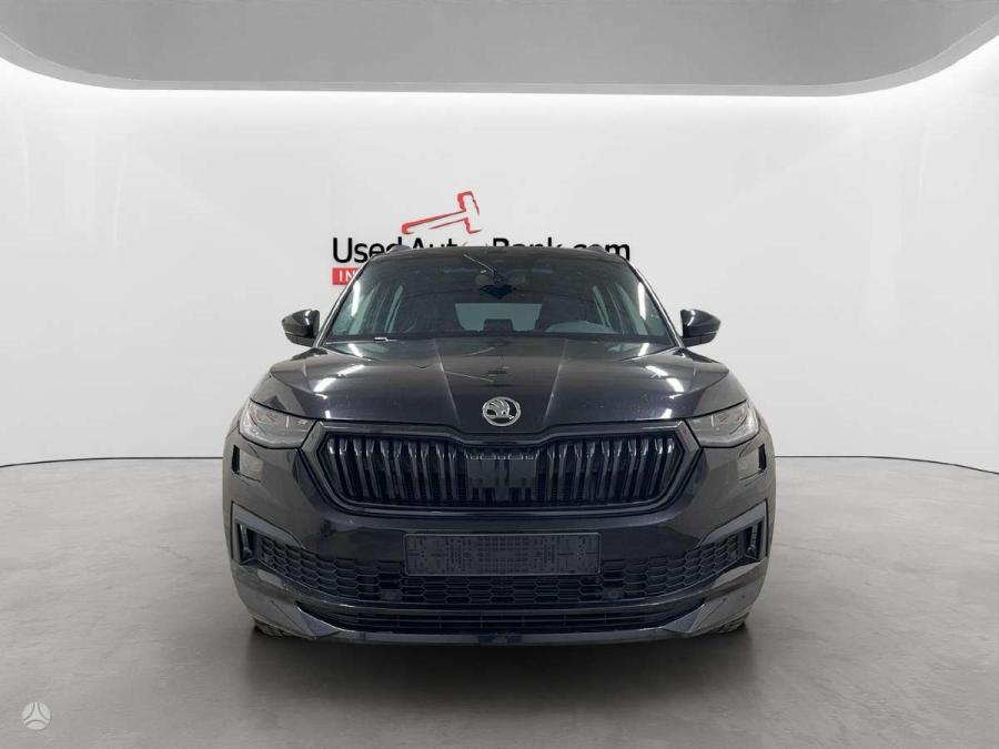 Melns Skoda Kodiaq 2021 Marijampole, ar dzinēja tilpumu 1.50 L un nobraukumu 160 tūkst. km par 26608 €, foto 2 vietnē AUTOMOTO.COM.LV