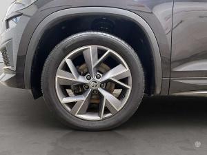 Melns Skoda Kodiaq 2021 Marijampole, ar dzinēja tilpumu 1.50 L un nobraukumu 160 tūkst. km par 26608 €, foto 26 vietnē AUTOMOTO.COM.LV