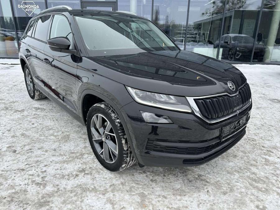 Black Skoda Kodiaq 2021 in Kaunas, with an engine capacity of 1.50 L and mileage of 185 thousand km for 20500 €, photo 2 on AUTOMOTO.COM.LV