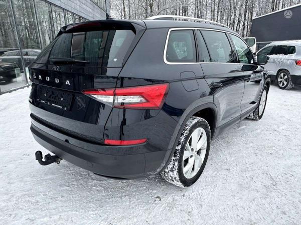 Black Skoda Kodiaq 2021 in Kaunas, with an engine capacity of 1.50 L and mileage of 191 thousand km for 18900 €, photo 3 on AUTOMOTO.COM.LV