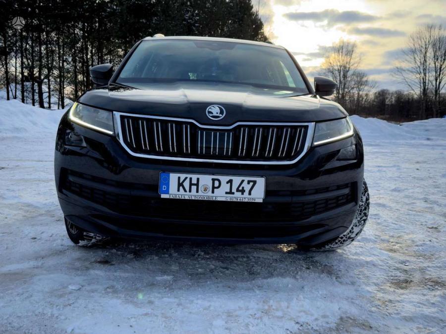 Black Skoda Kodiaq 2021 in Taurage, with an engine capacity of 1.97 L and mileage of 211 thousand km for 26300 €, photo 2 on AUTOMOTO.COM.LV