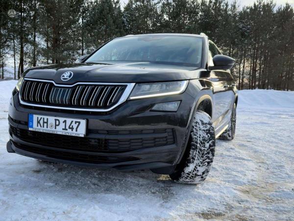 Black Skoda Kodiaq 2021 in Taurage, with an engine capacity of 1.97 L and mileage of 211 thousand km for 26300 €, photo 3 on AUTOMOTO.COM.LV