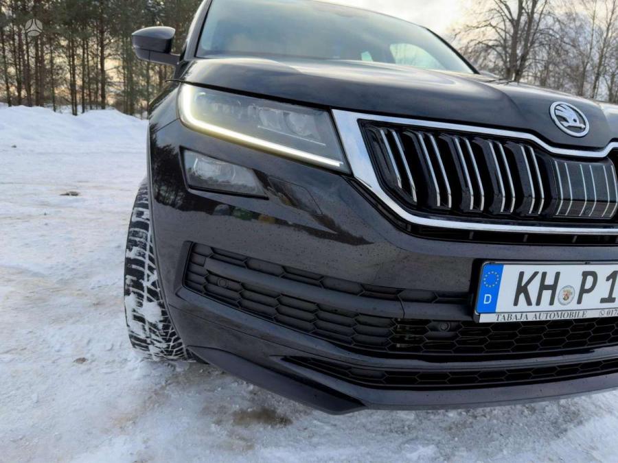 Black Skoda Kodiaq 2021 in Taurage, with an engine capacity of 1.97 L and mileage of 211 thousand km for 26300 €, photo 5 on AUTOMOTO.COM.LV