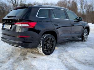 Black Skoda Kodiaq 2021 in Taurage, with an engine capacity of 1.97 L and mileage of 211 thousand km for 26300 €, photo 7 on AUTOMOTO.COM.LV