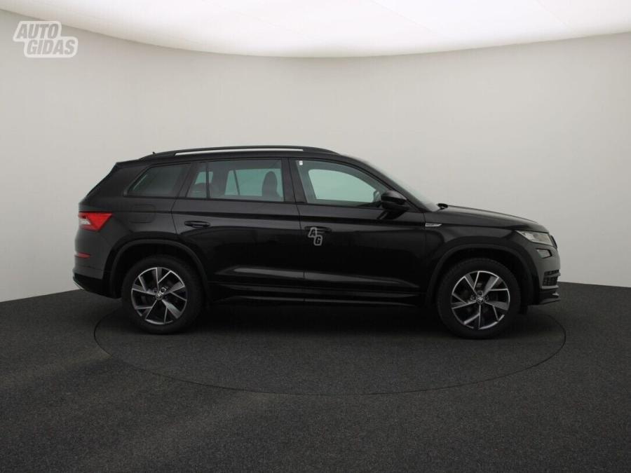 Black Skoda Kodiaq 2021 in Vilnius, with an engine capacity of 1.50 L and mileage of 166 thousand km for 23999 €, photo 9 on AUTOMOTO.COM.LV