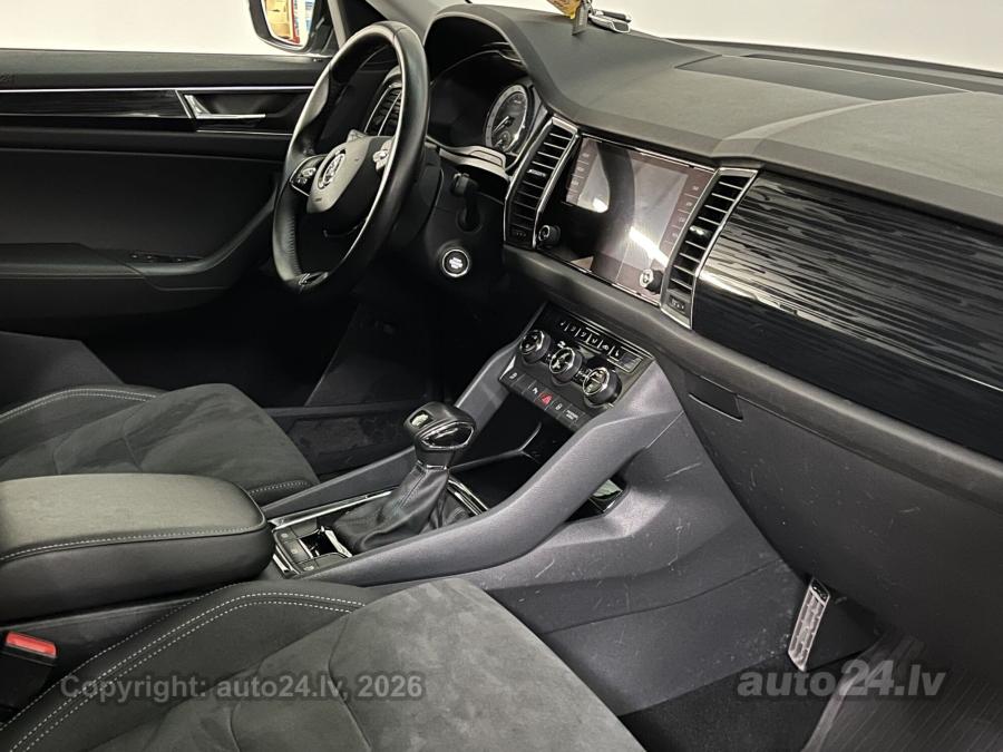 Черный Шкода Kodiaq 2021 в Таллин, объемом двигателя 2.00 л и пробегом 104 тыс. км за 25900 €, фото 4 на AUTOMOTO.COM.LV
