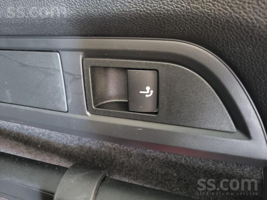 Melns Skoda Kodiaq 2021 Rīga, ar dzinēja tilpumu 2.00 L un nobraukumu 155 tūkst. km par 22990 €, foto 21 vietnē AUTOMOTO.COM.LV