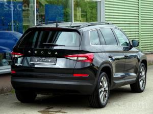 Melns Skoda Kodiaq 2021 Rīga, ar dzinēja tilpumu 2.00 L un nobraukumu 178 tūkst. km par 19900 €, foto 3 vietnē AUTOMOTO.COM.LV