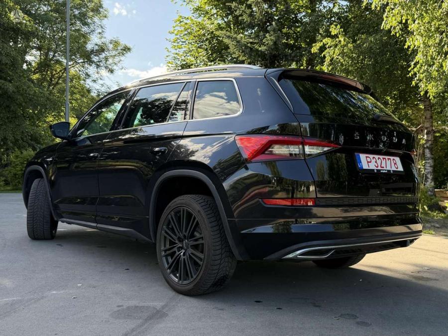 Black Skoda Kodiaq 2021 in Taurage, with an engine capacity of 1.97 L and mileage of 212 thousand km for 22600 €, photo 6 on AUTOMOTO.COM.LV