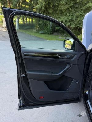 Black Skoda Kodiaq 2021 in Taurage, with an engine capacity of 1.97 L and mileage of 212 thousand km for 22600 €, photo 23 on AUTOMOTO.COM.LV