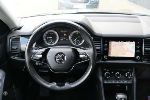 Black Skoda Kodiaq 2021 in Vilnius, with an engine capacity of 1.97 L and mileage of 215 thousand km for 21900 €, photo 5 on AUTOMOTO.COM.LV