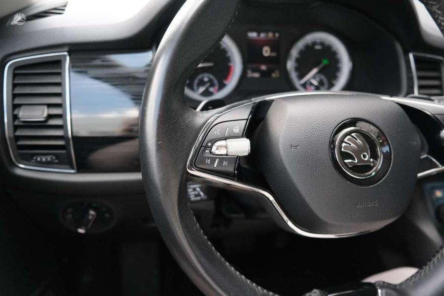 Черный Шкода Kodiaq 2021 в Вильнюс, объемом двигателя 1.97 л и пробегом 215 тыс. км за 21900 €, фото 21 на AUTOMOTO.COM.LV