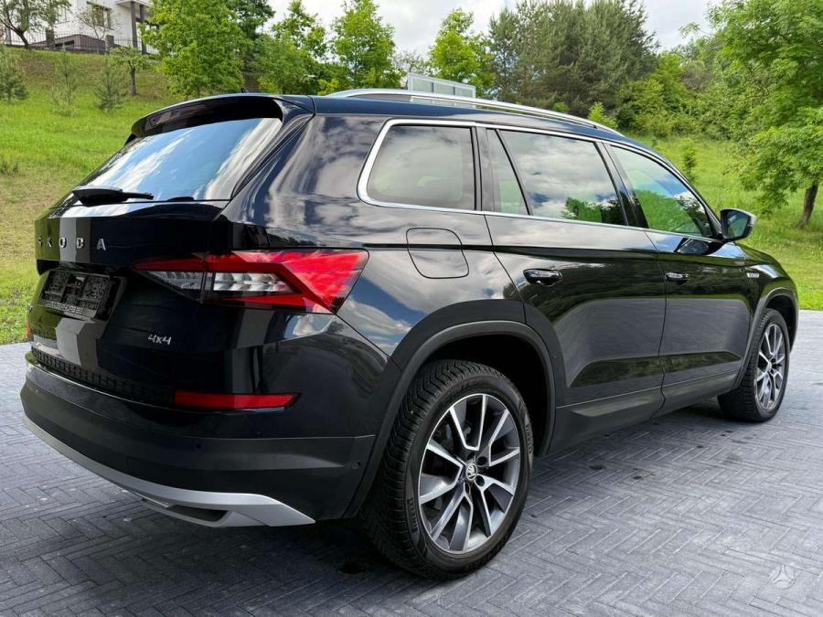 Melns Skoda Kodiaq 2021 Utena, ar dzinēja tilpumu 1.97 L un nobraukumu 238 tūkst. km par 17950 €, foto 6 vietnē AUTOMOTO.COM.LV