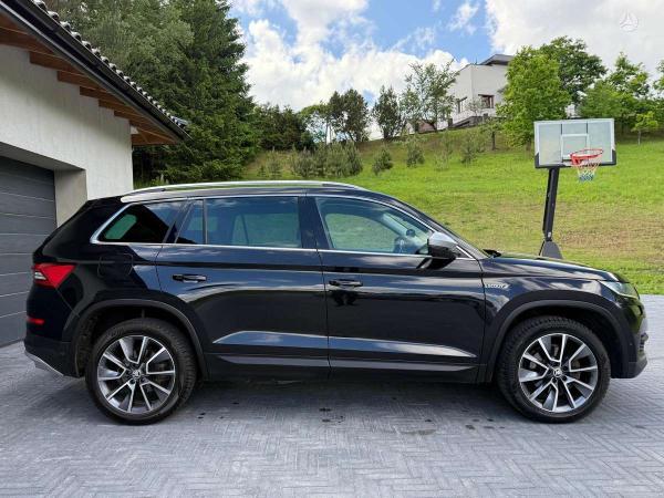 Melns Skoda Kodiaq 2021 Utena, ar dzinēja tilpumu 1.97 L un nobraukumu 238 tūkst. km par 17950 €, foto 6 vietnē AUTOMOTO.COM.LV
