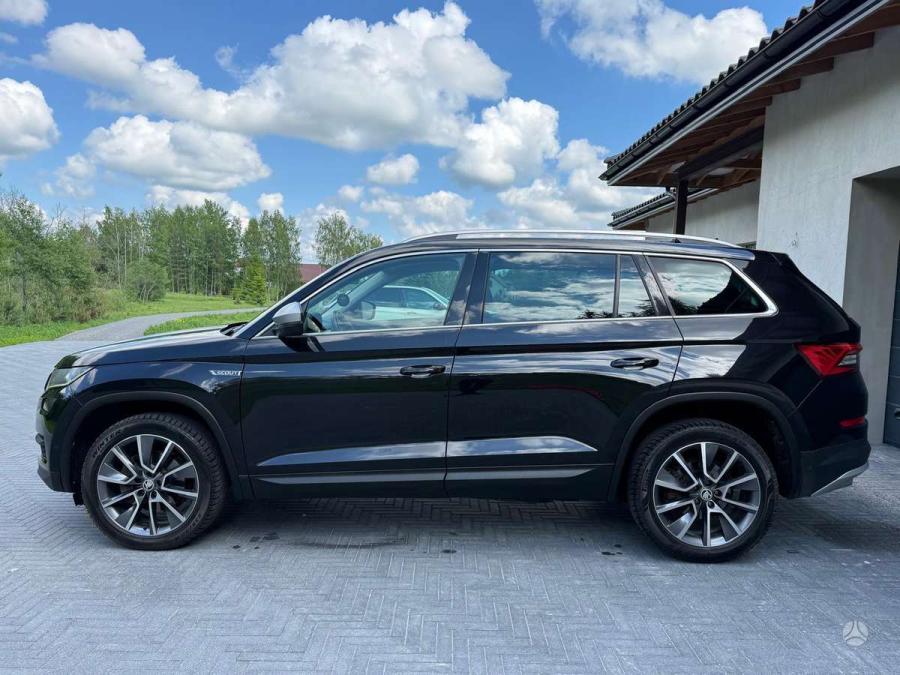 Melns Skoda Kodiaq 2021 Utena, ar dzinēja tilpumu 1.97 L un nobraukumu 238 tūkst. km par 17950 €, foto 8 vietnē AUTOMOTO.COM.LV