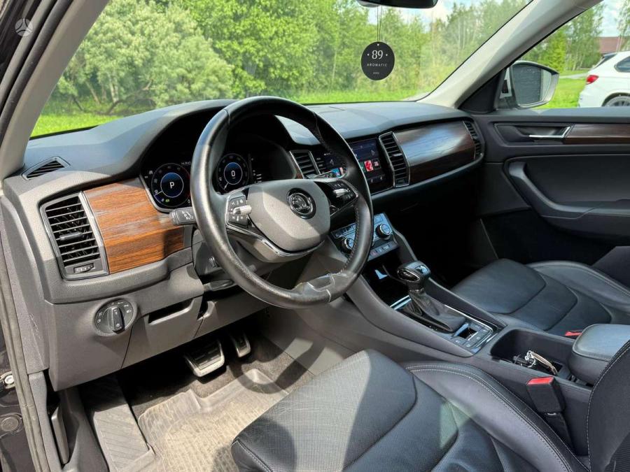 Melns Skoda Kodiaq 2021 Utena, ar dzinēja tilpumu 1.97 L un nobraukumu 238 tūkst. km par 17950 €, foto 14 vietnē AUTOMOTO.COM.LV