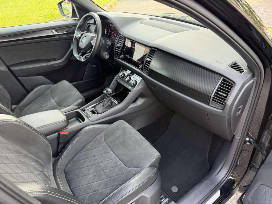 Black Skoda Kodiaq 2021 in Taurage, with an engine capacity of 1.97 L and mileage of 180 thousand km for 22500 €, photo 12 on AUTOMOTO.COM.LV