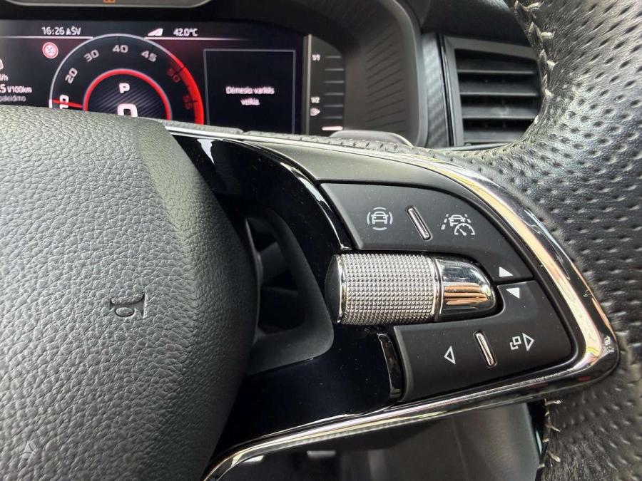 Black Skoda Kodiaq 2021 in Taurage, with an engine capacity of 1.97 L and mileage of 180 thousand km for 22500 €, photo 23 on AUTOMOTO.COM.LV