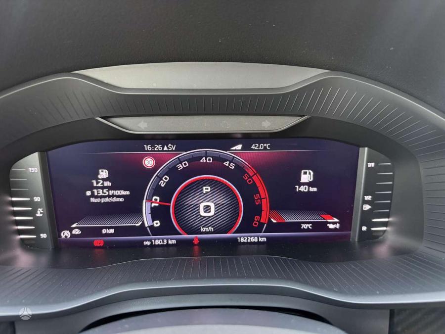 Black Skoda Kodiaq 2021 in Taurage, with an engine capacity of 1.97 L and mileage of 180 thousand km for 22500 €, photo 26 on AUTOMOTO.COM.LV