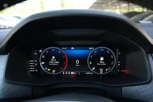 Black Skoda Kodiaq 2021 in Vilnius, with an engine capacity of 1.97 L and mileage of 164 thousand km for 25950 €, photo 6 on AUTOMOTO.COM.LV