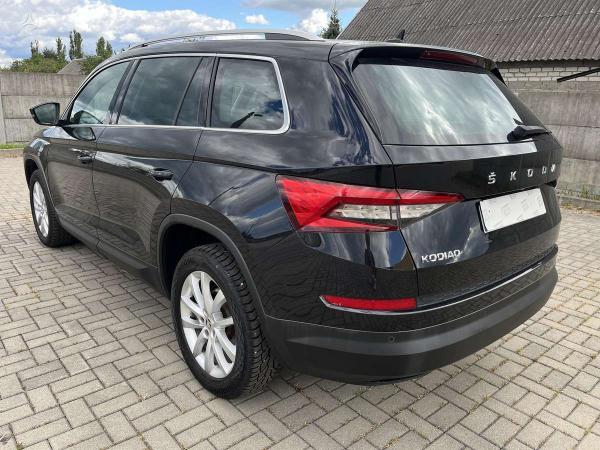 Черный Шкода Kodiaq 2021 в Таураге, объемом двигателя 2.00 л и пробегом 225 тыс. км за 17000 €, фото 3 на AUTOMOTO.COM.LV