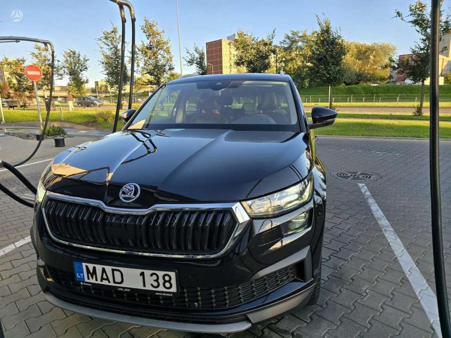 Черный Шкода Kodiaq 2021 в Вильнюс, объемом двигателя 1.98 л и пробегом 30 тыс. км за 33900 €, фото 1 на AUTOMOTO.COM.LV