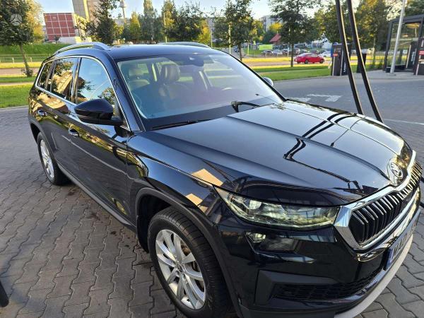 Melns Skoda Kodiaq 2021 Viļņa, ar dzinēja tilpumu 1.98 L un nobraukumu 30 tūkst. km par 33900 €, foto 3 vietnē AUTOMOTO.COM.LV
