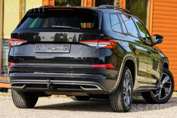Black Skoda Kodiaq 2021 in Tukums, with an engine capacity of 1.50 L and mileage of 195 thousand km for 19790 €, photo 4 on AUTOMOTO.COM.LV