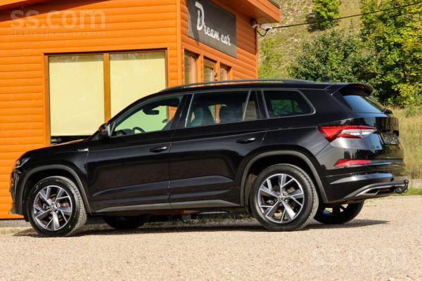 Black Skoda Kodiaq 2021 in Tukums, with an engine capacity of 1.50 L and mileage of 195 thousand km for 19790 €, photo 6 on AUTOMOTO.COM.LV