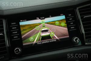 Melns Skoda Kodiaq 2021 Tukums, ar dzinēja tilpumu 1.50 L un nobraukumu 195 tūkst. km par 19790 €, foto 23 vietnē AUTOMOTO.COM.LV