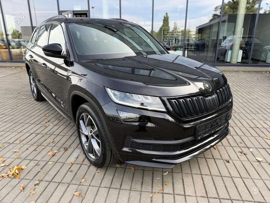 Black Skoda Kodiaq 2021 in Kaunas, with an engine capacity of 1.50 L and mileage of 277 thousand km for 18500 €, photo 3 on AUTOMOTO.COM.LV