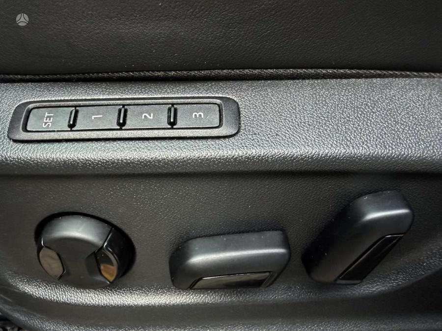 Black Skoda Kodiaq 2021 in Kaunas, with an engine capacity of 1.50 L and mileage of 277 thousand km for 18500 €, photo 17 on AUTOMOTO.COM.LV